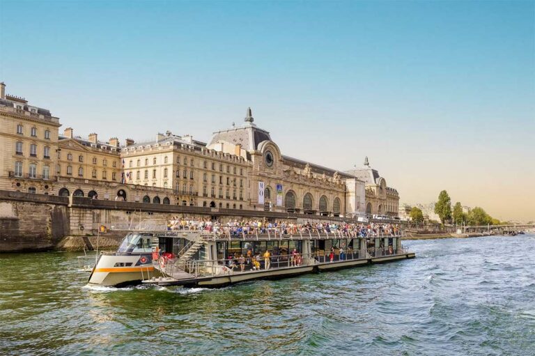 🇫🇷 Seine River Cruise | Discover Paris on a Bateau-Mouche